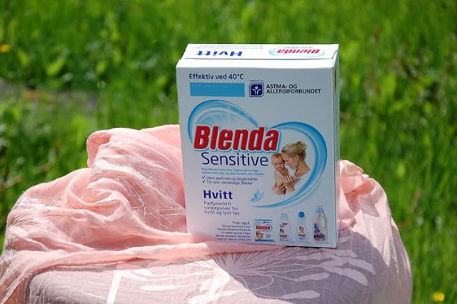 Blenda Sensitive pyykinpesujauhe, 10 kpl