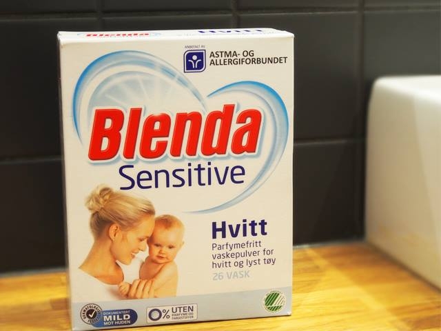 Blenda Sensitive pyykinpesujauhe, 10 kpl