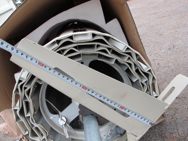 Autotallinovi, rullaovi, paketissa, Lohja