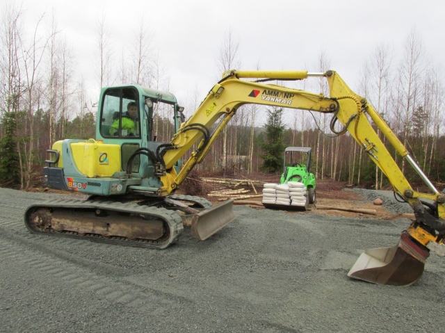 Mini-kaivuri Yanmar B50V -00, Encon varustuksella