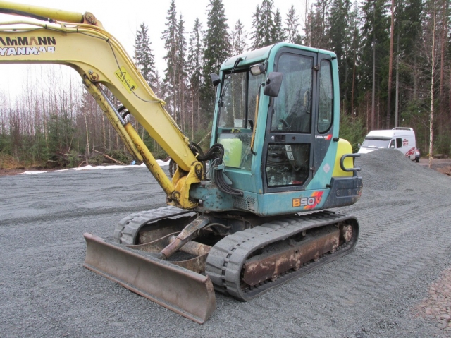 Mini-kaivuri Yanmar B50V -00, Encon varustuksella