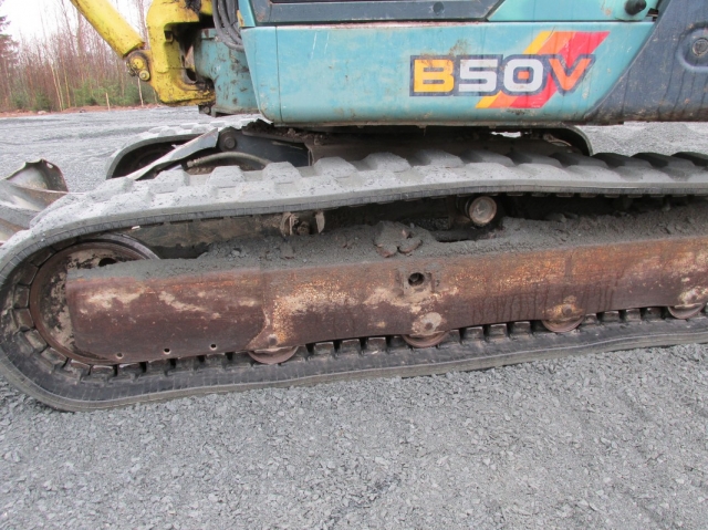 Mini-kaivuri Yanmar B50V -00, Encon varustuksella