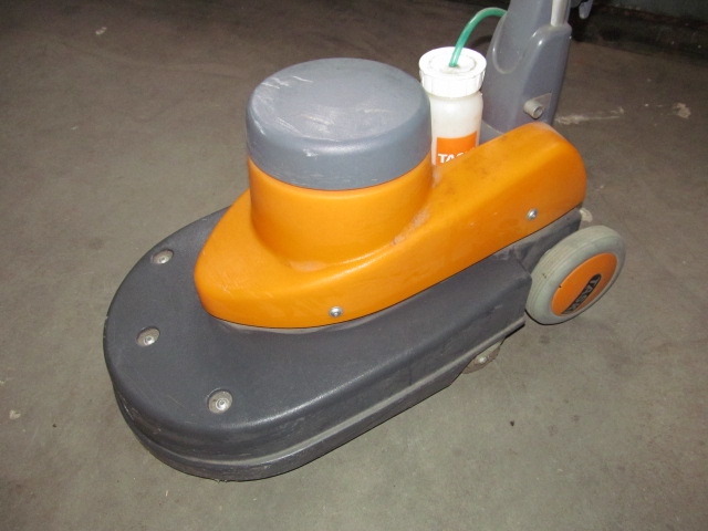 3. Taski Ergodisc Omni 43SHS lattianhoitokone vetoalustalla ja ...