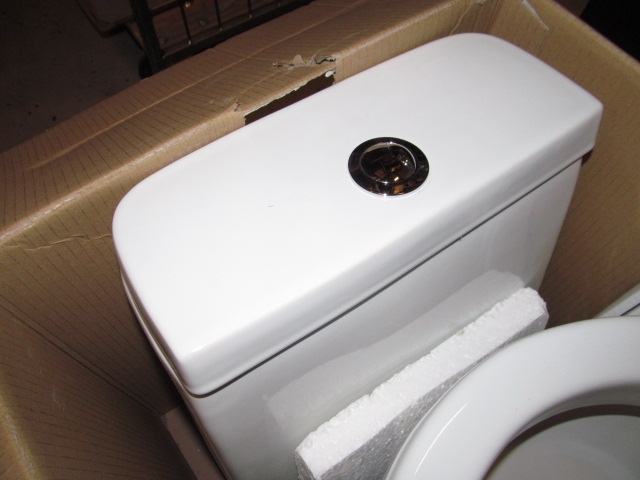 WC-istuin Hybner, kokonainen paketti, käyttämätön